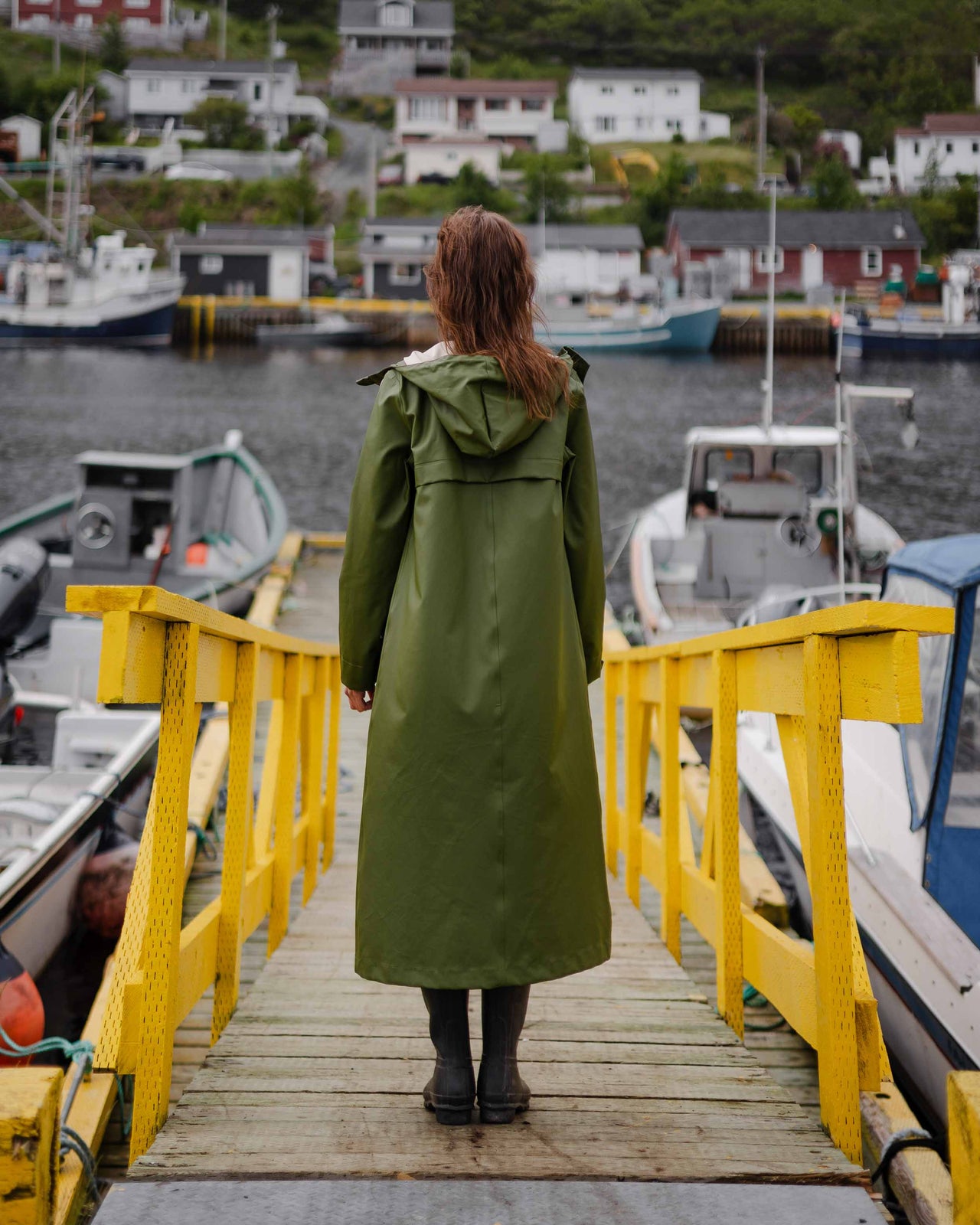 The mernini - A raincoat built to keep you dry.