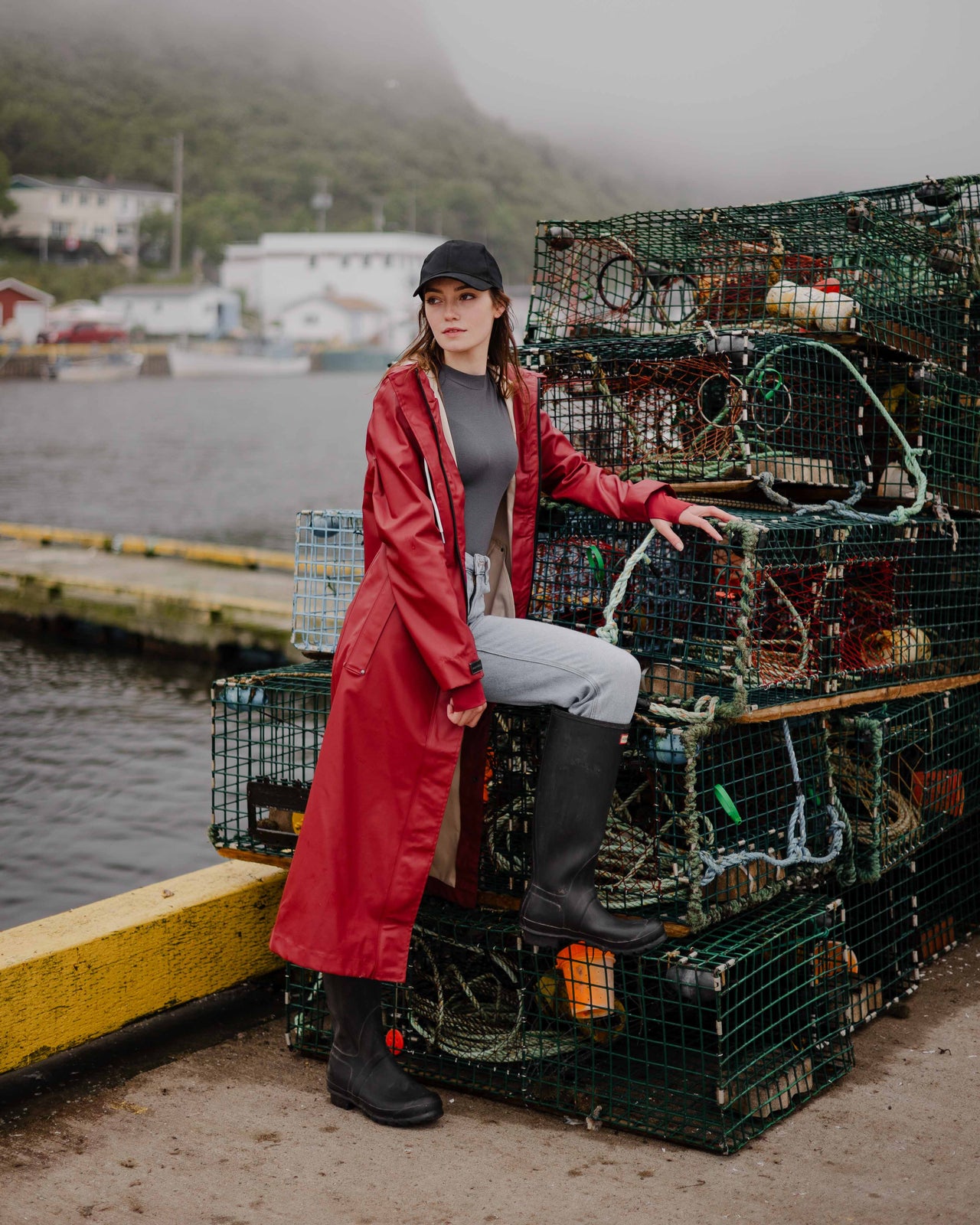 The mernini - A raincoat built to keep you dry.