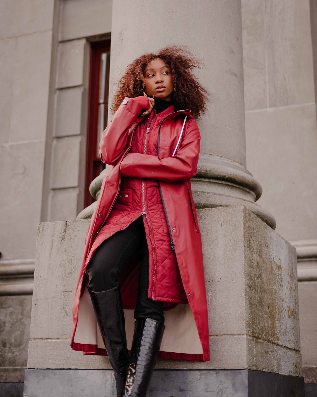 The mernini - A raincoat built to keep you dry.